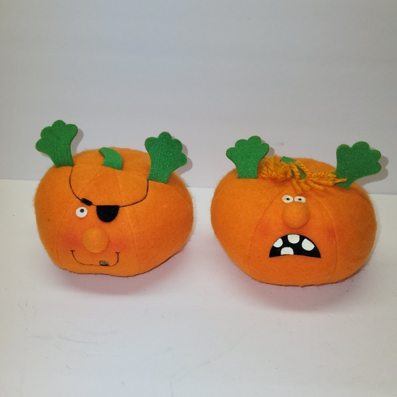 Hallmark | Toys | Lot Of 2 Vintage 986 Hallmark Plush Halloween ...